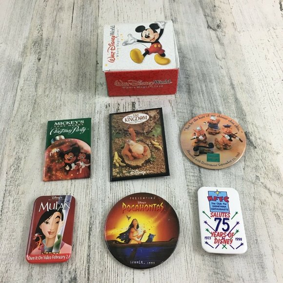 Disney | Jewelry | Disney Button Lot Mickeys Very Merry Christmas Party ...